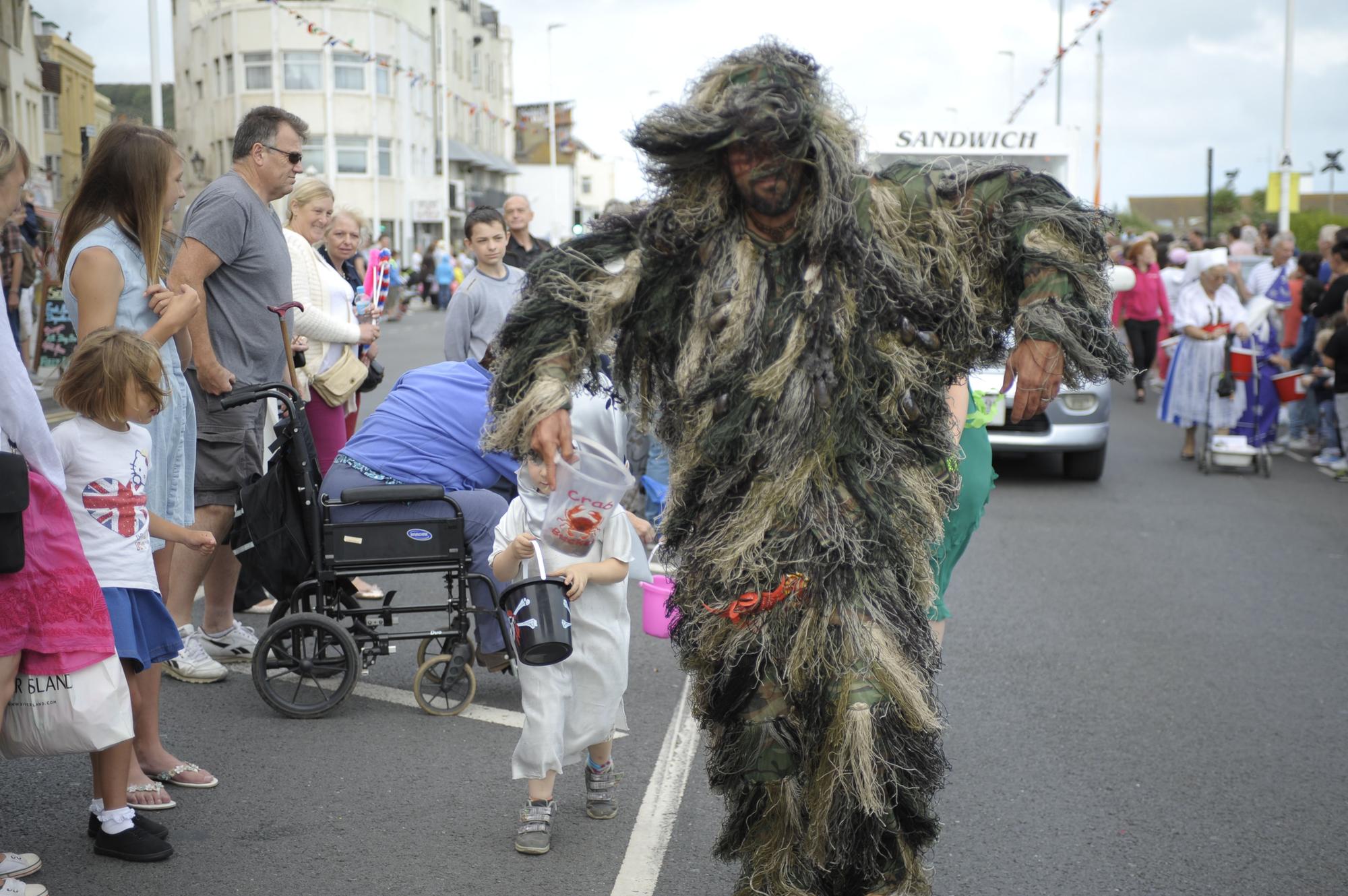 Who can you spot in the crowd? Hastings Carnival Week 2014 in pictures