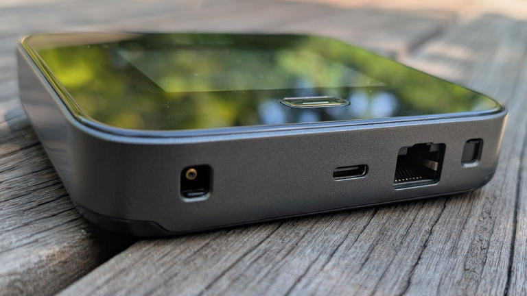 Netgear Nighthawk M7 Pro