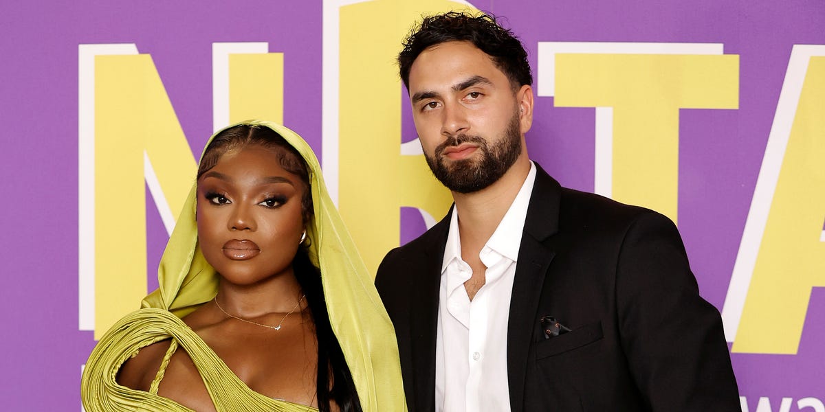 ‘Love Island UK’s Whitney Accused Lochan of Calling Her Skin “Dirty,” Here’s What You Need to Know