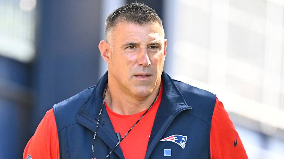 Patriots' unofficial depth chart drops surprise that instantly confuses ...