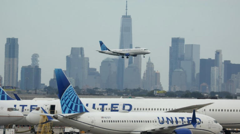 United Airlines flight declared mayday: Here’s why