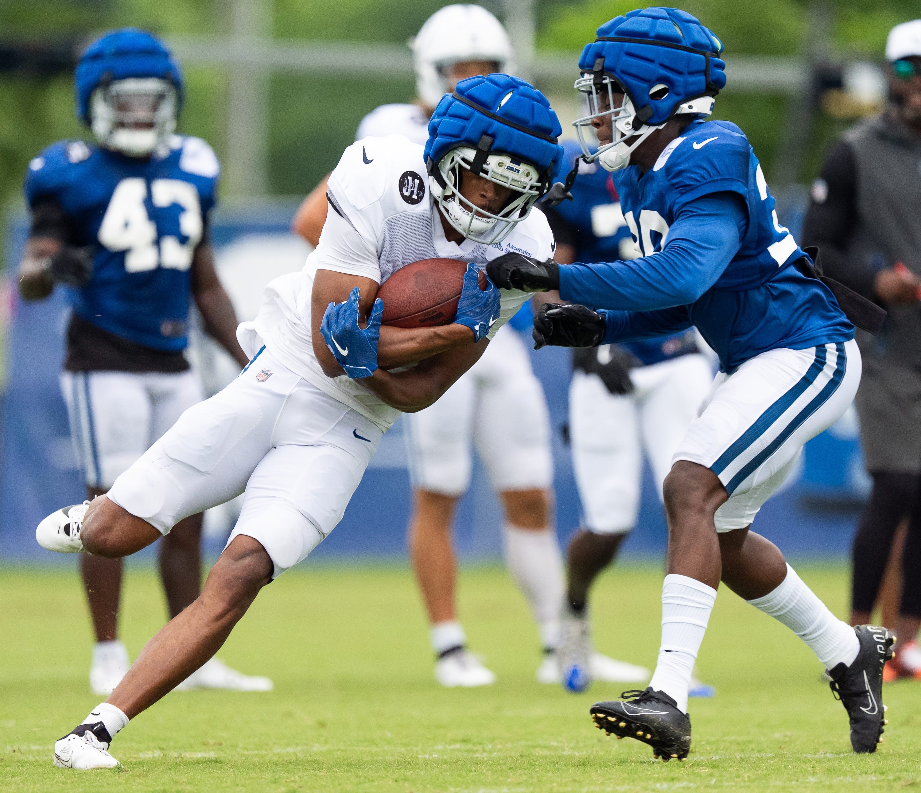 Recently released Indianapolis Colts' cornerback lands with his former team