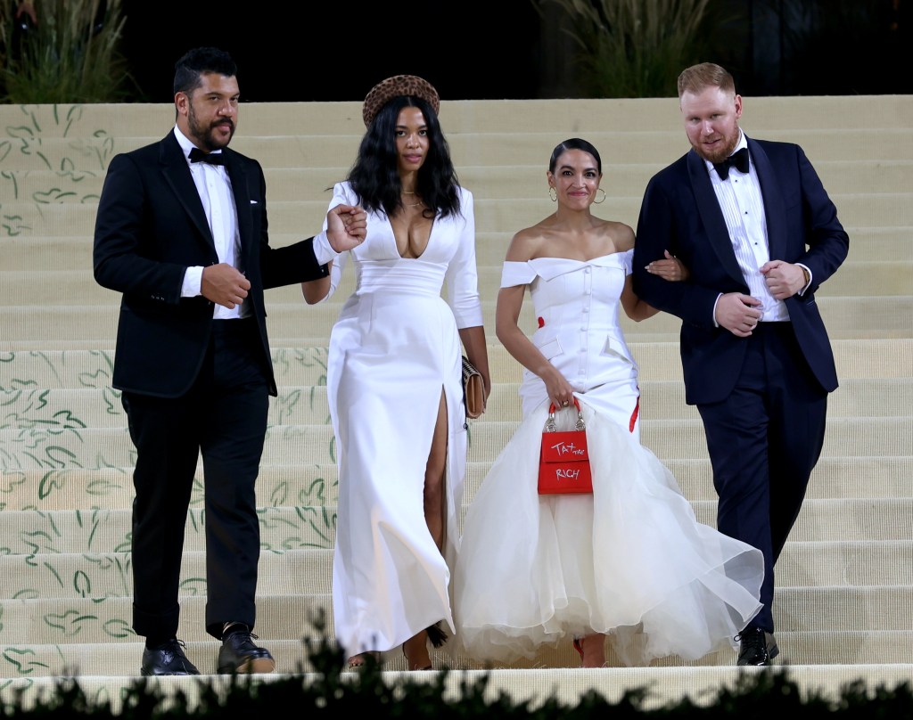 AOC scored then-boyfriend free $250 ticket to Met Gala by calling him ...