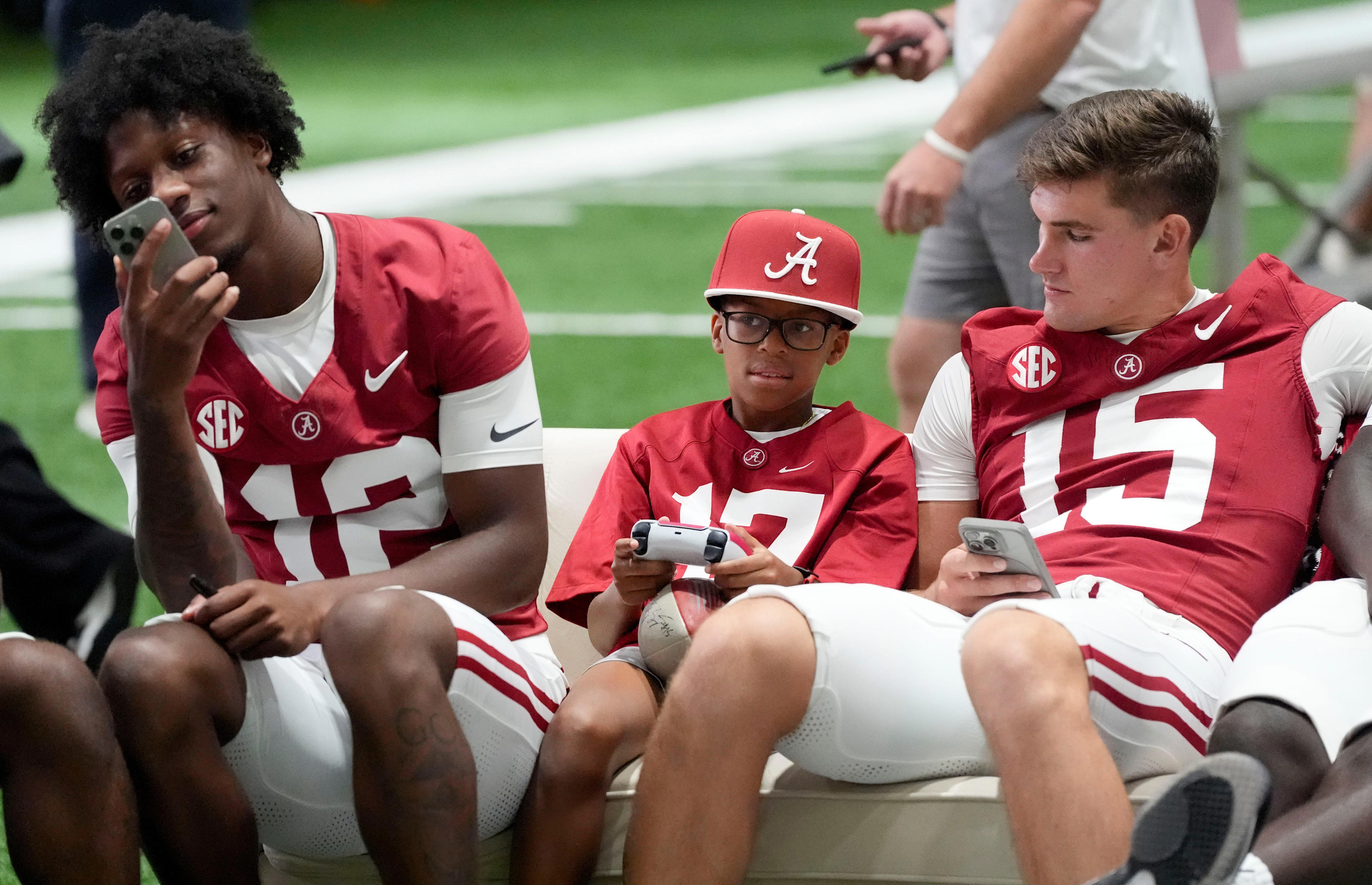 Alabama football adds wrinkle to 2025 QB battle. Did Ryan Grubb tip ...
