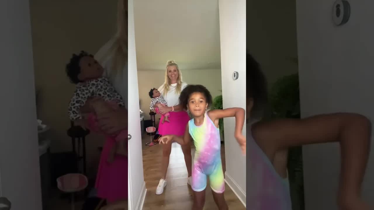 scarlett and tiania: mother-daughter dance trends with baby doll!