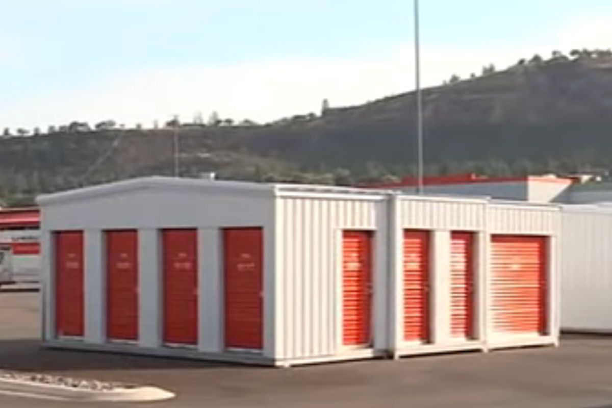 Buyer Stumbles Upon Human Remains in Abandoned Storage Unit