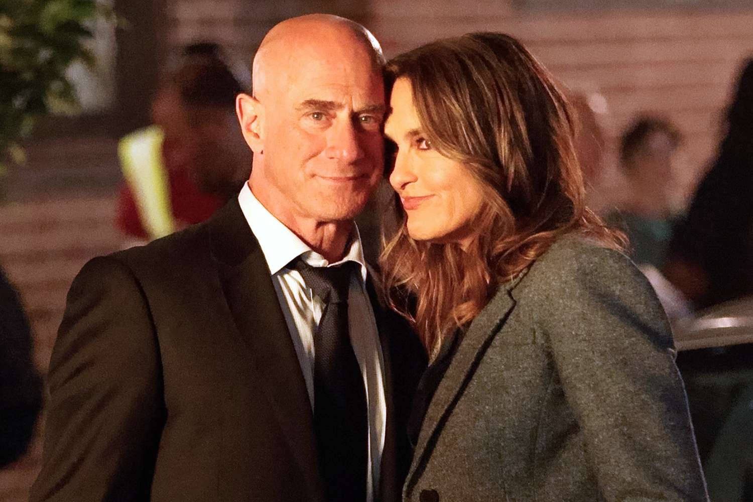 Christopher Meloni Makes Surprise Return to “Law and Order: SVU” Set Filming with Mariska ...