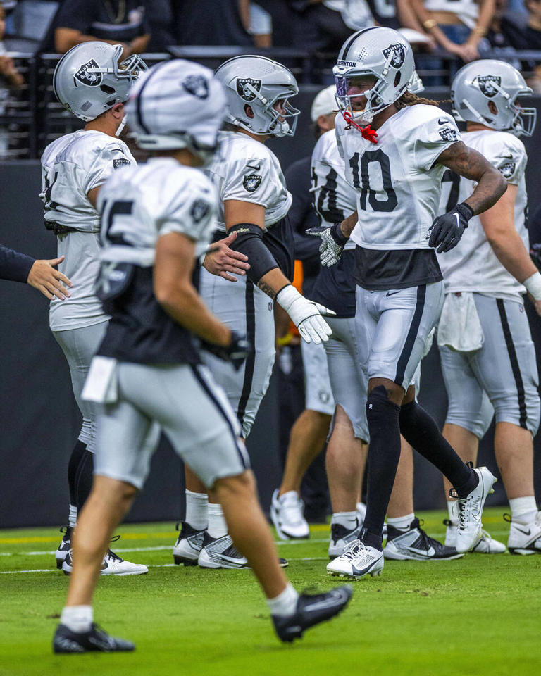 Raiders observations from mock game, first week in pads