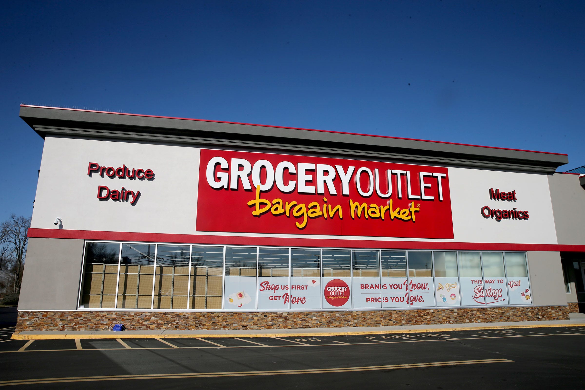 Which Delaware-area Grocery Outlets will close, remain open