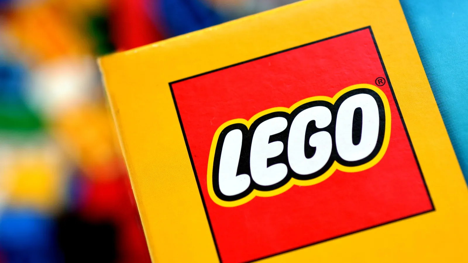 LEGO’s new Game Boy replica set is full-size and full nostalgia