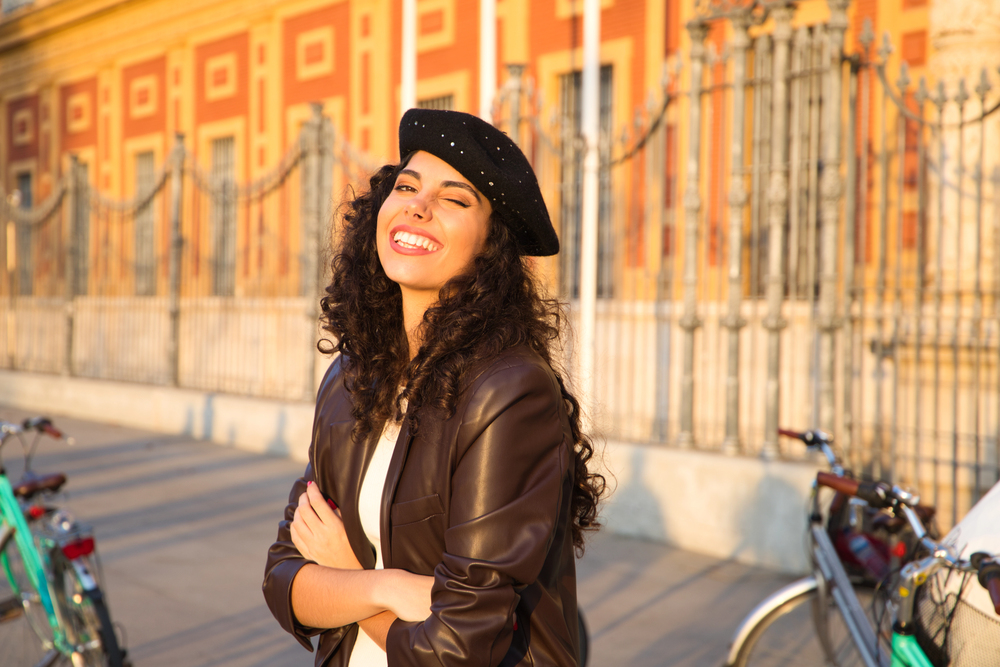 17 Smart Outfit Tips for Travel Photos