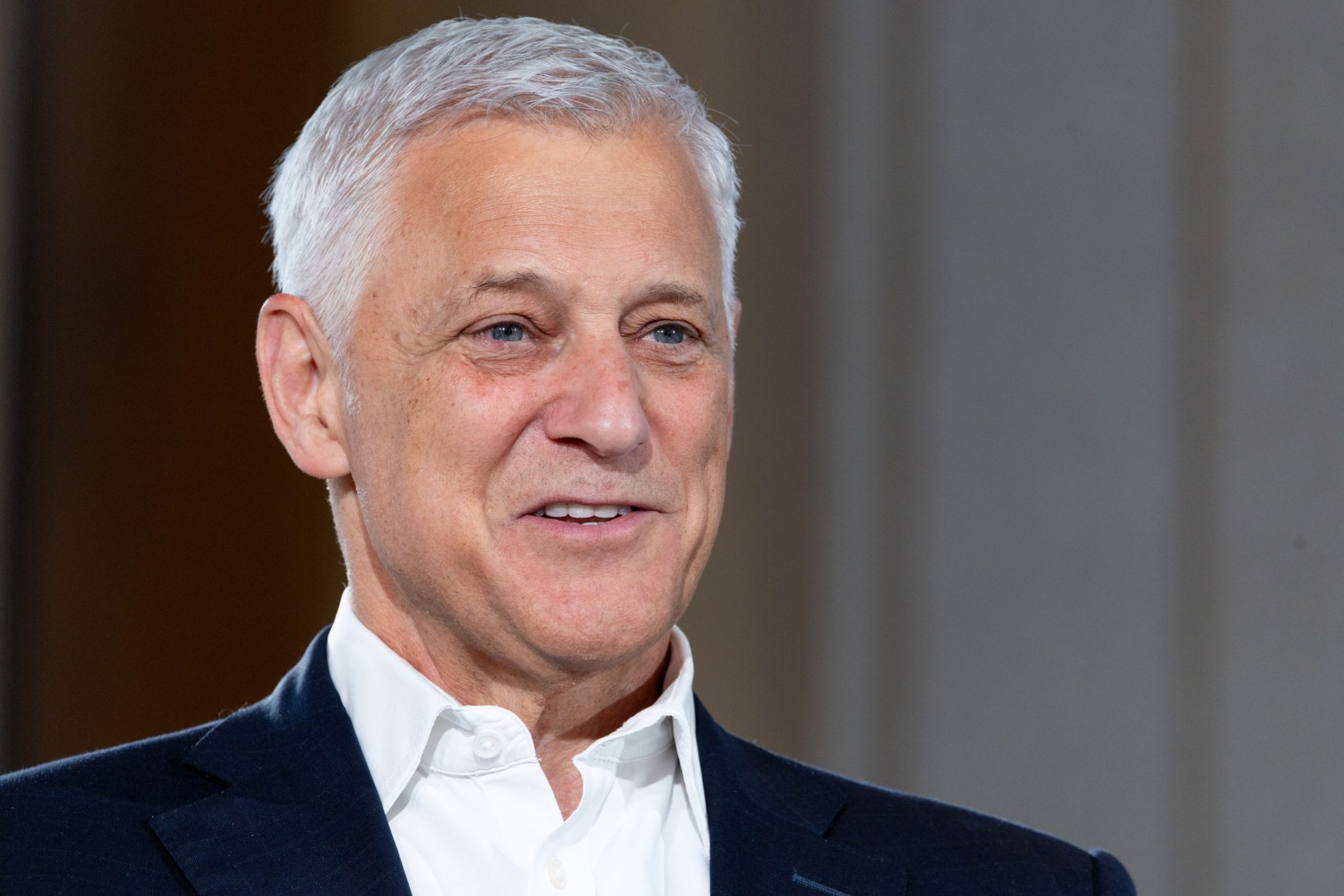 Banking CEO breaks from the pack on return to office. He goes in 4 days ...