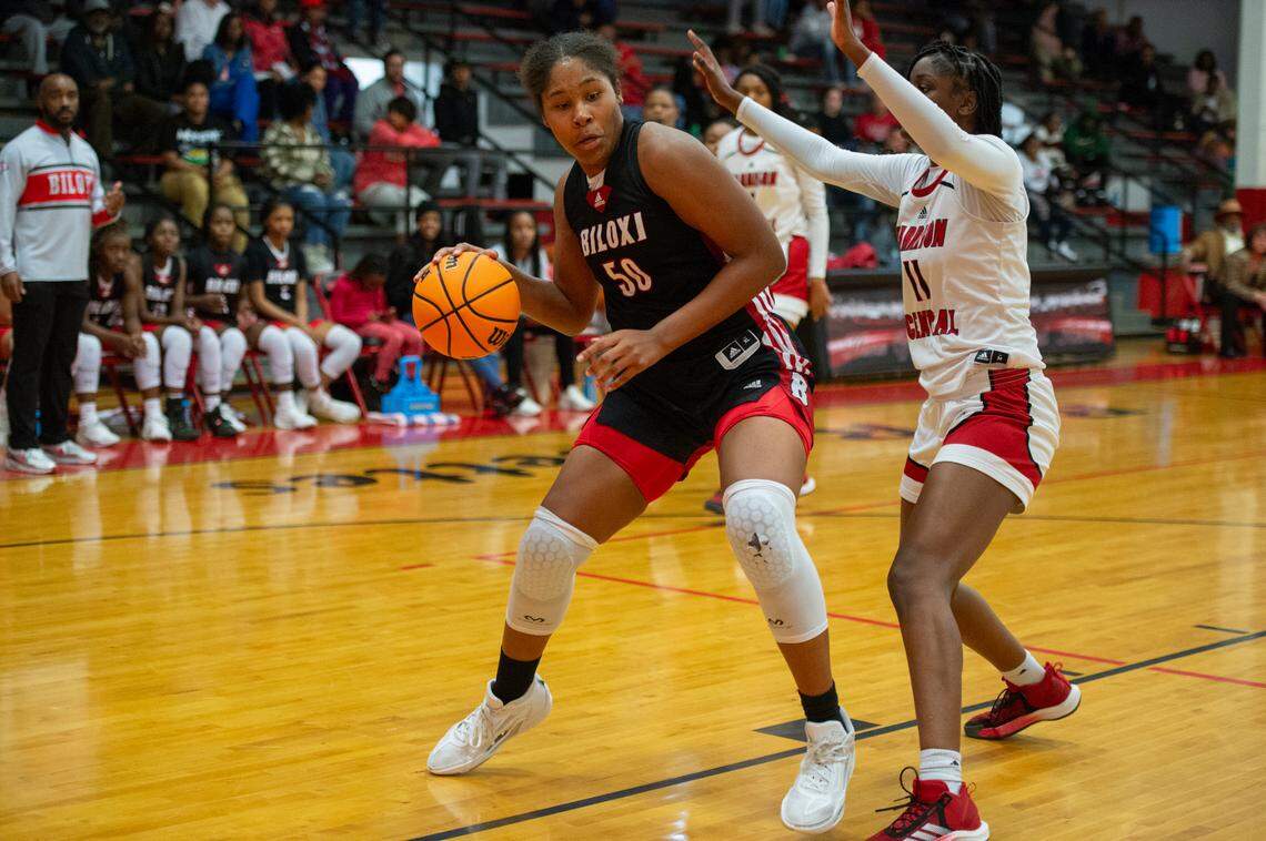 South Mississippi basketball star lands offer from three-time national ...