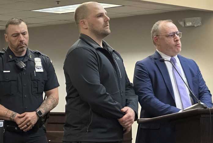 Former New York prison guard sentenced for beating death of inmate