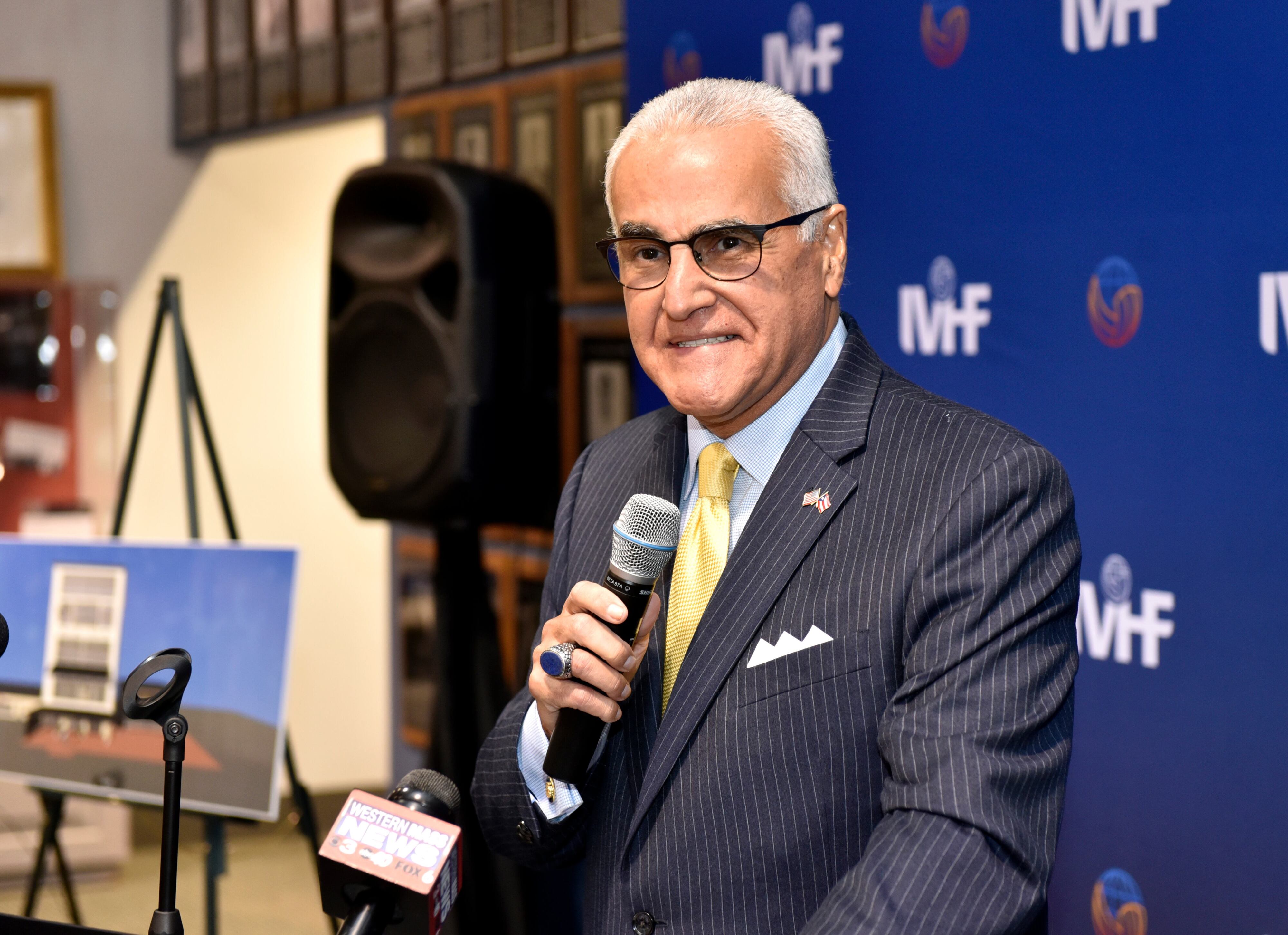 Businessman revives PAC to boost Latino voter engagement. This time ...