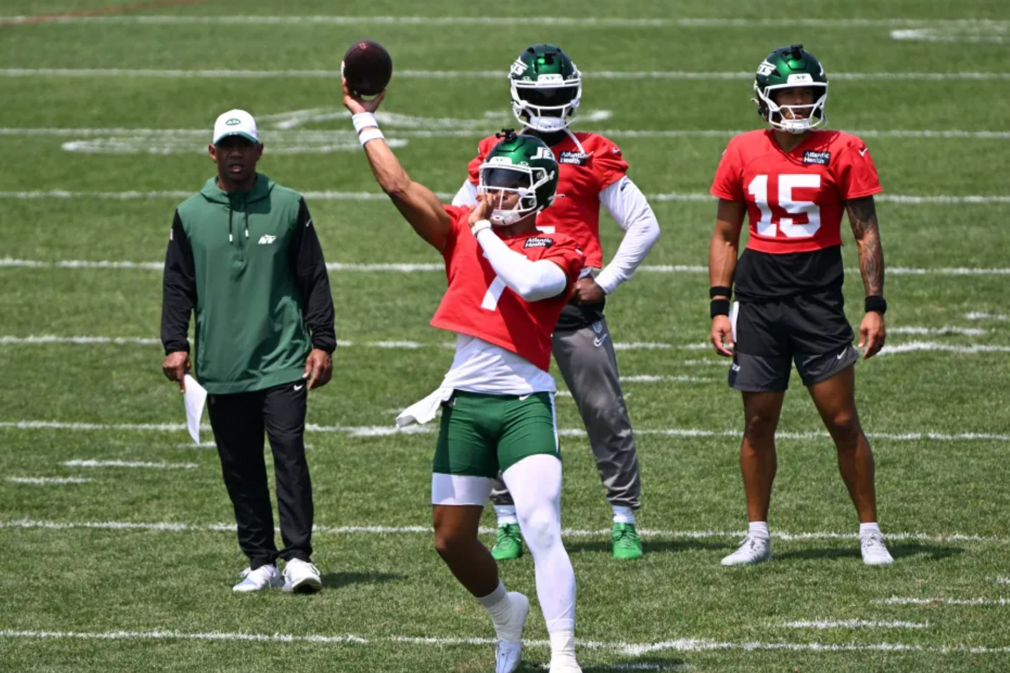 Justin Fields’ perfect start evaporates into forgettable Jets camp day ...