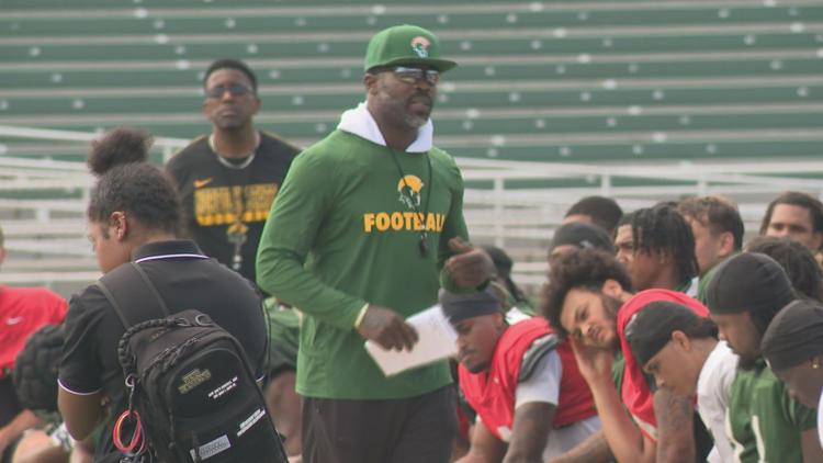 New era underway as Michael Vick leads energized Norfolk State into ...