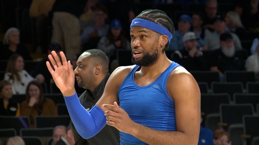 Former UK guard Ansley Almonor signs professional contract