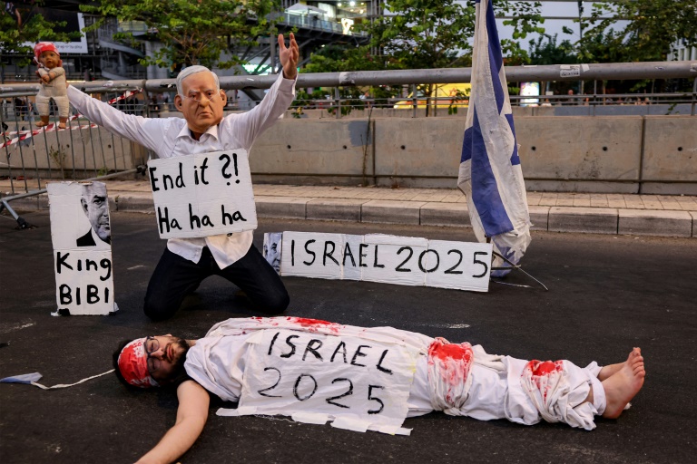 Gaza war deepens Israel's divides