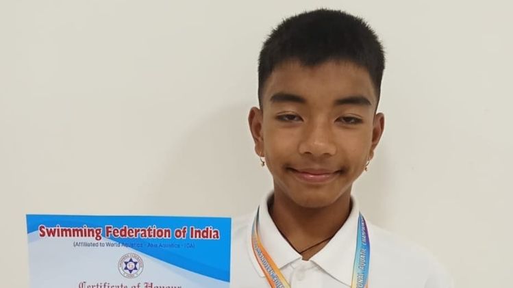 Manipur's Athoiba Singh, Goa's Purvi strike gold in 200m freestyle at ...