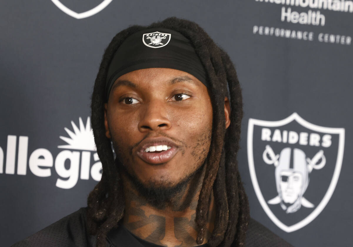 Raiders safety suffers broken fibula during scrimmage