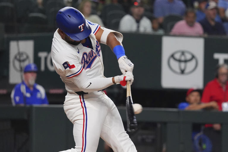 Jung hits game-ending homer after Pederson's pinch shot as Rangers beat ...