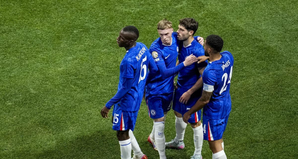 Un deal à 30 millions d’euros à Chelsea, Newcastle fonce sur un buteur ...