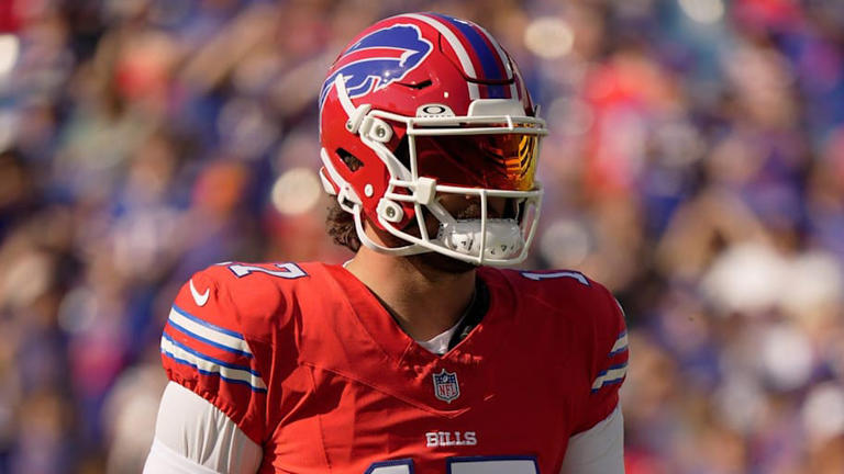 Josh Allen gets special Bills cheer reuniting with girl he met at ...