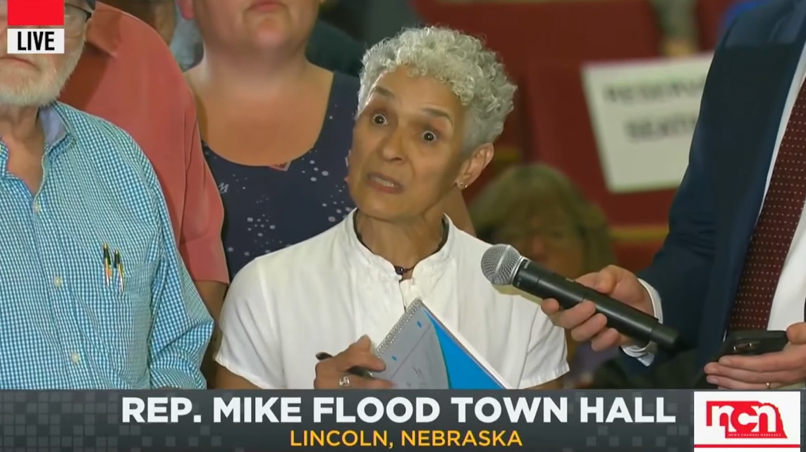 'I Fact-Check You': Frustrated Voter Calls Out GOP Rep. Mike Flood To ...