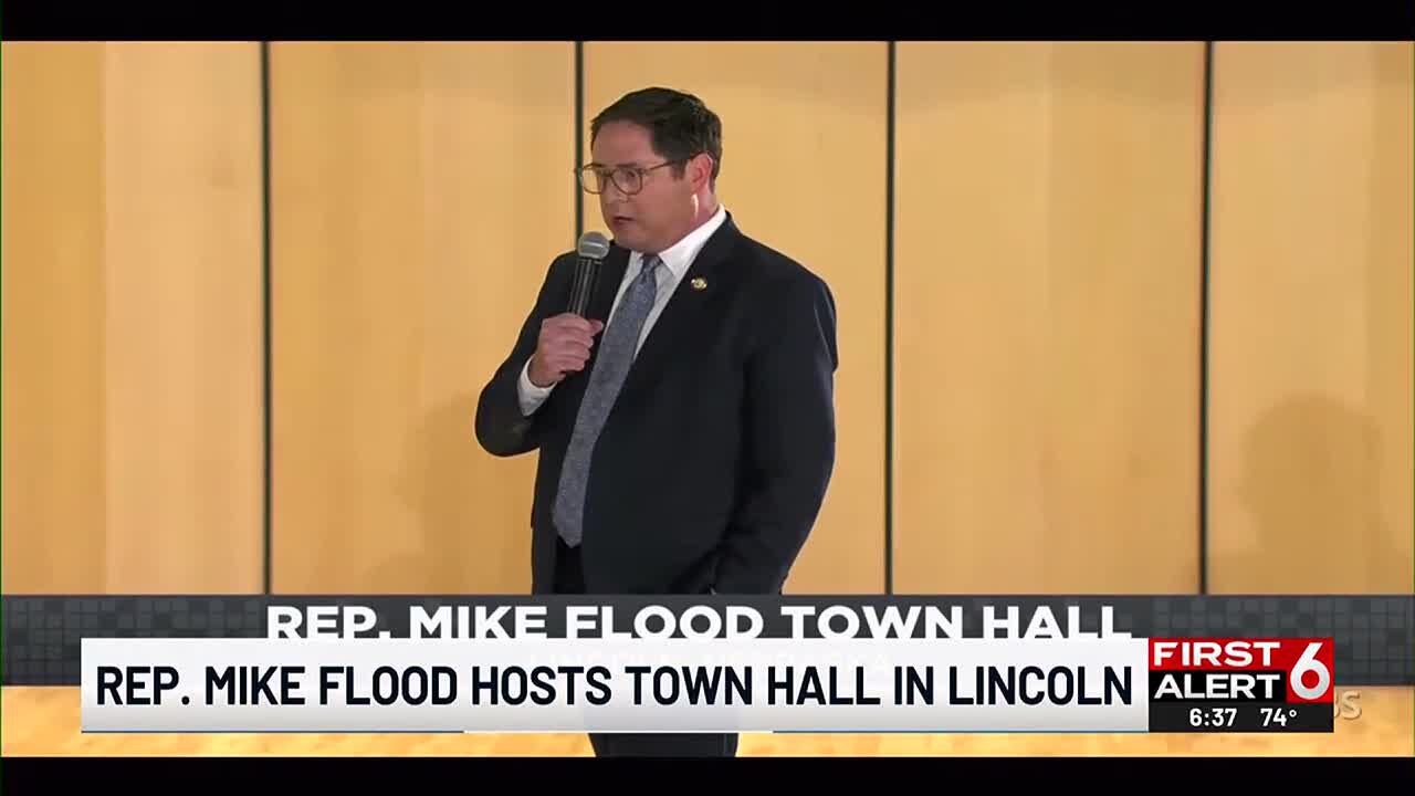 Nebraska Rep. Flood hosts town hall in Lincoln, met with barrage of ‘boos’