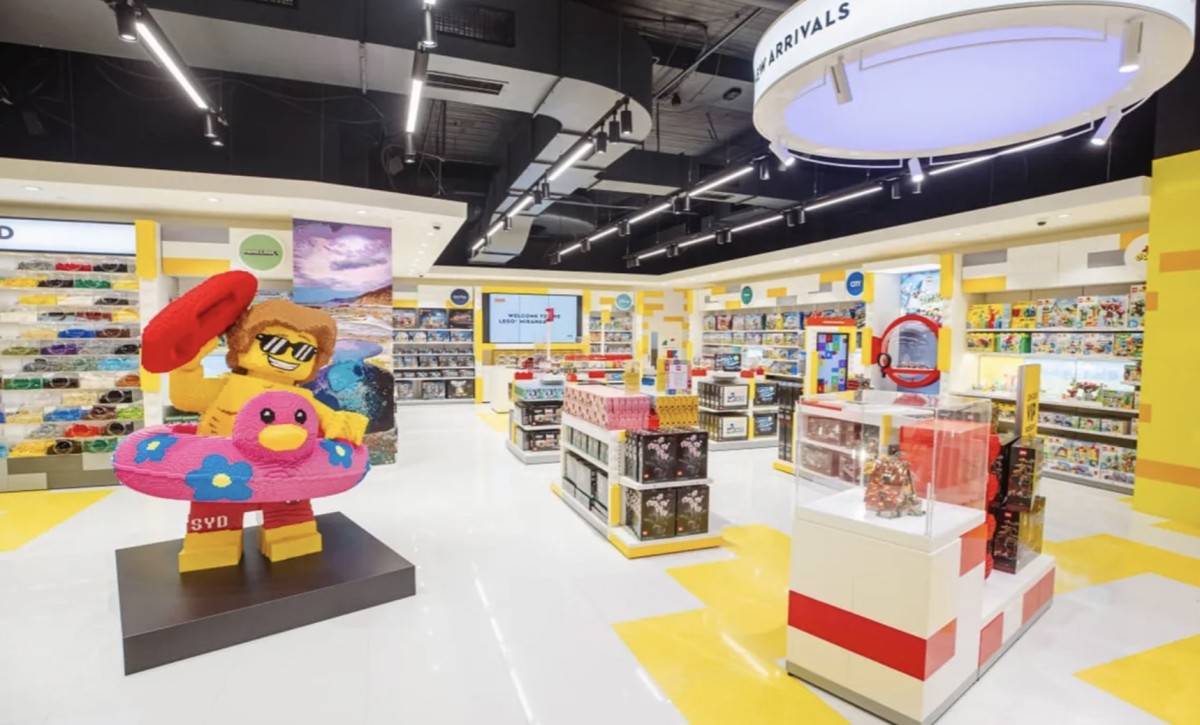 Minnesota's second LEGO store opens its doors