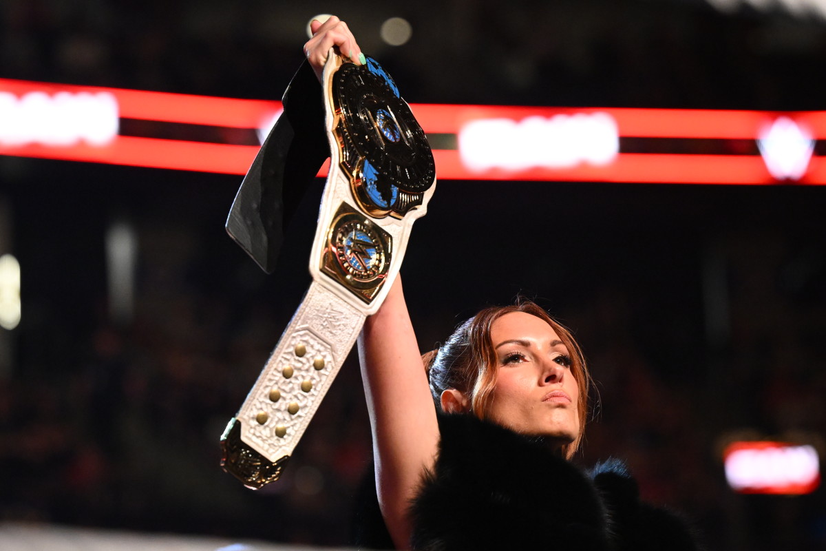 WWE SummerSlam 2025 Night 2 Results: Becky Lynch Retains After Bayley’s ...
