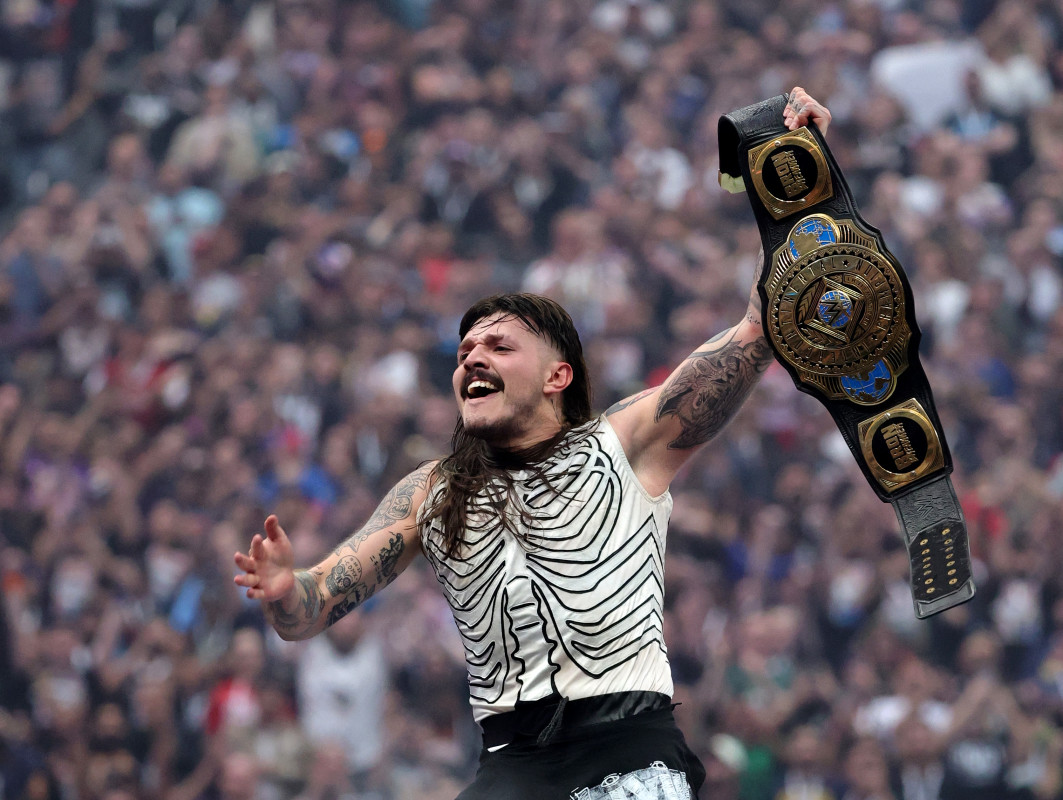 WWE SummerSlam 2025 Night 2 Results: Dominik Mysterio Beats AJ Styles ...