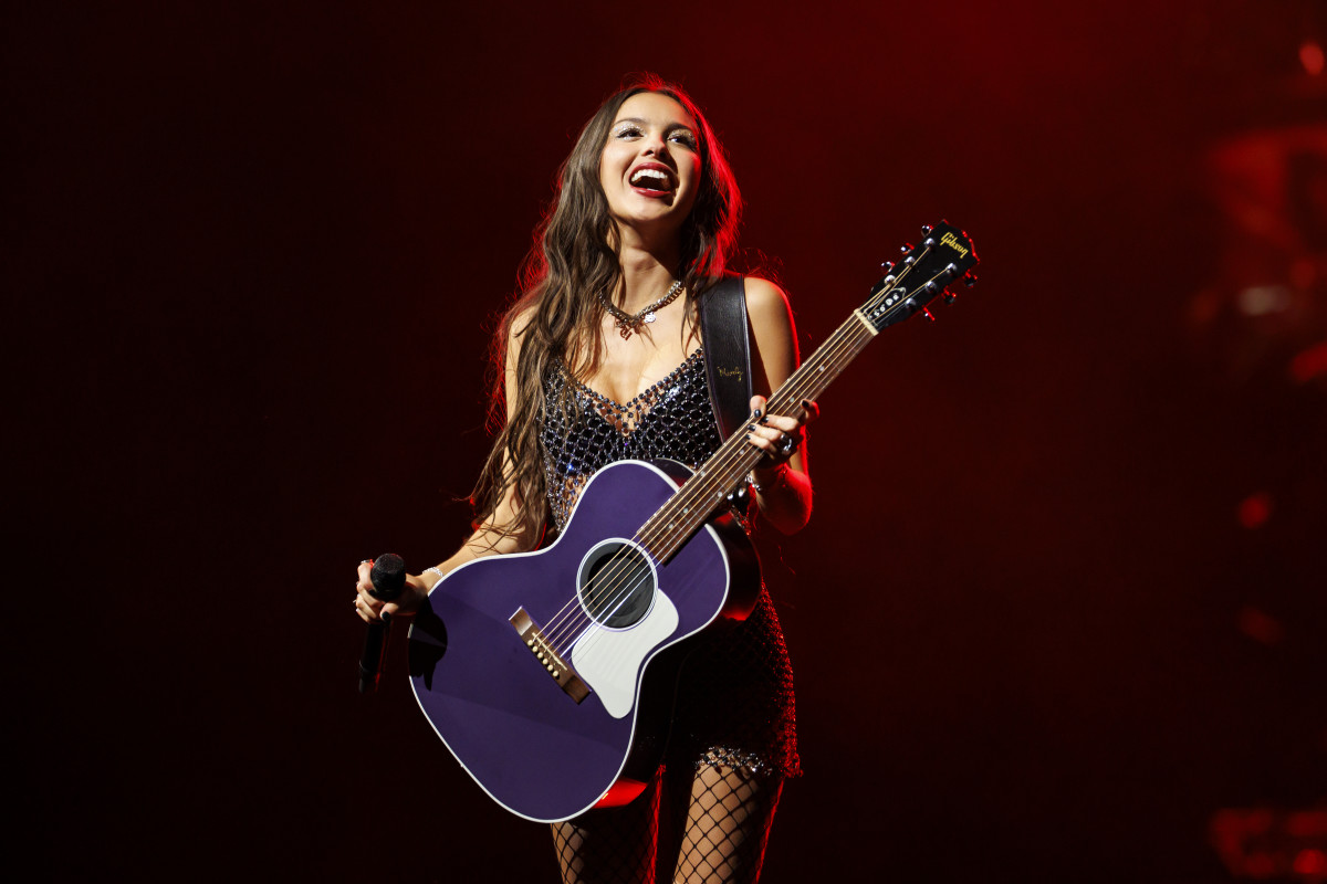 Olivia Rodrigo Goes Viral for Full-Circle Moment with Rock Legends