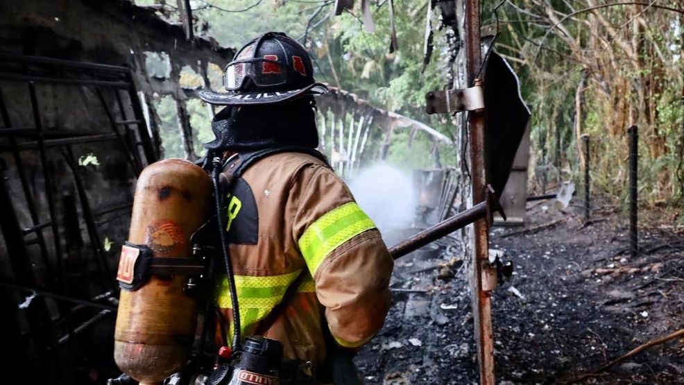 Firefighters swiftly control blaze at storage trailer in Palm Beach County