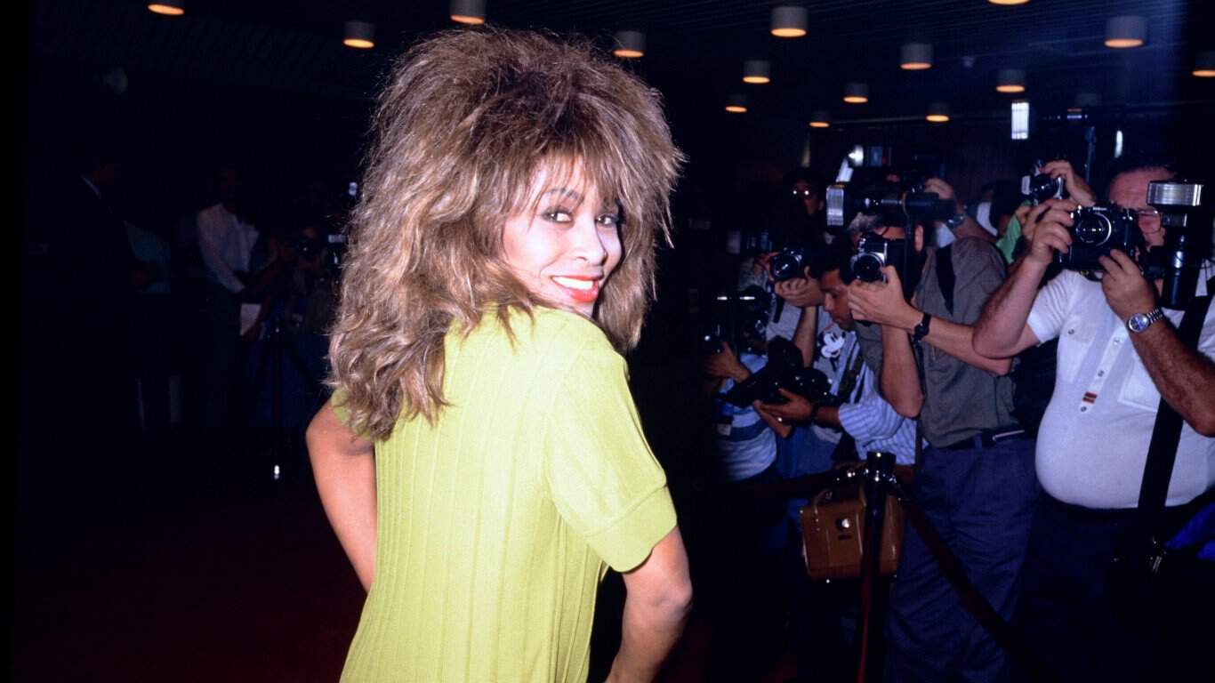 20 Albums That Flopped in the U.S. But Topped Charts Abroad