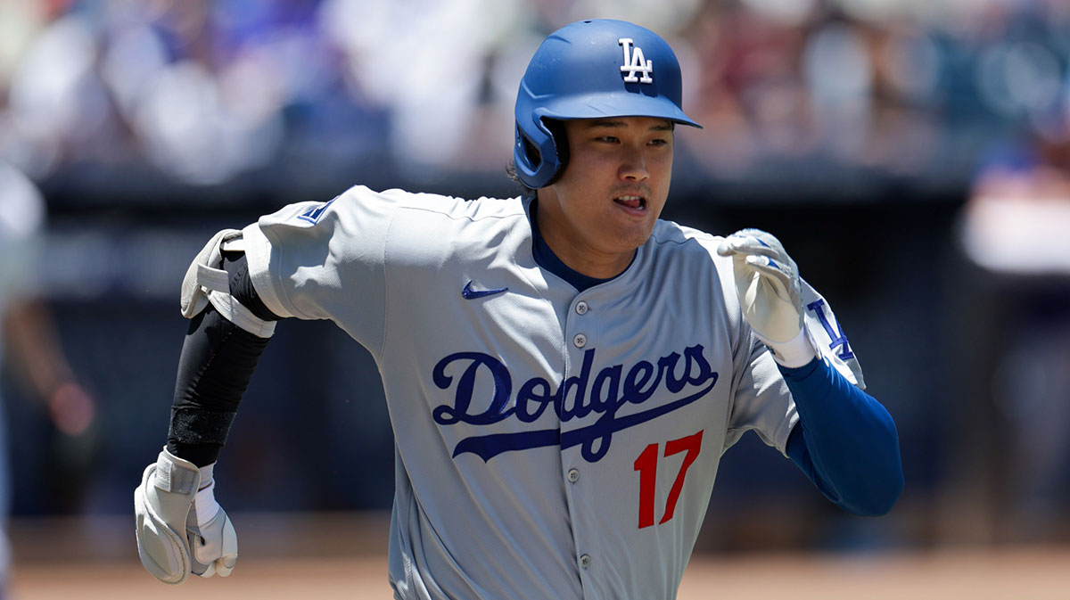 Dodgers claim infielder from Cardinals, DFAs veteran pitcher before St ...