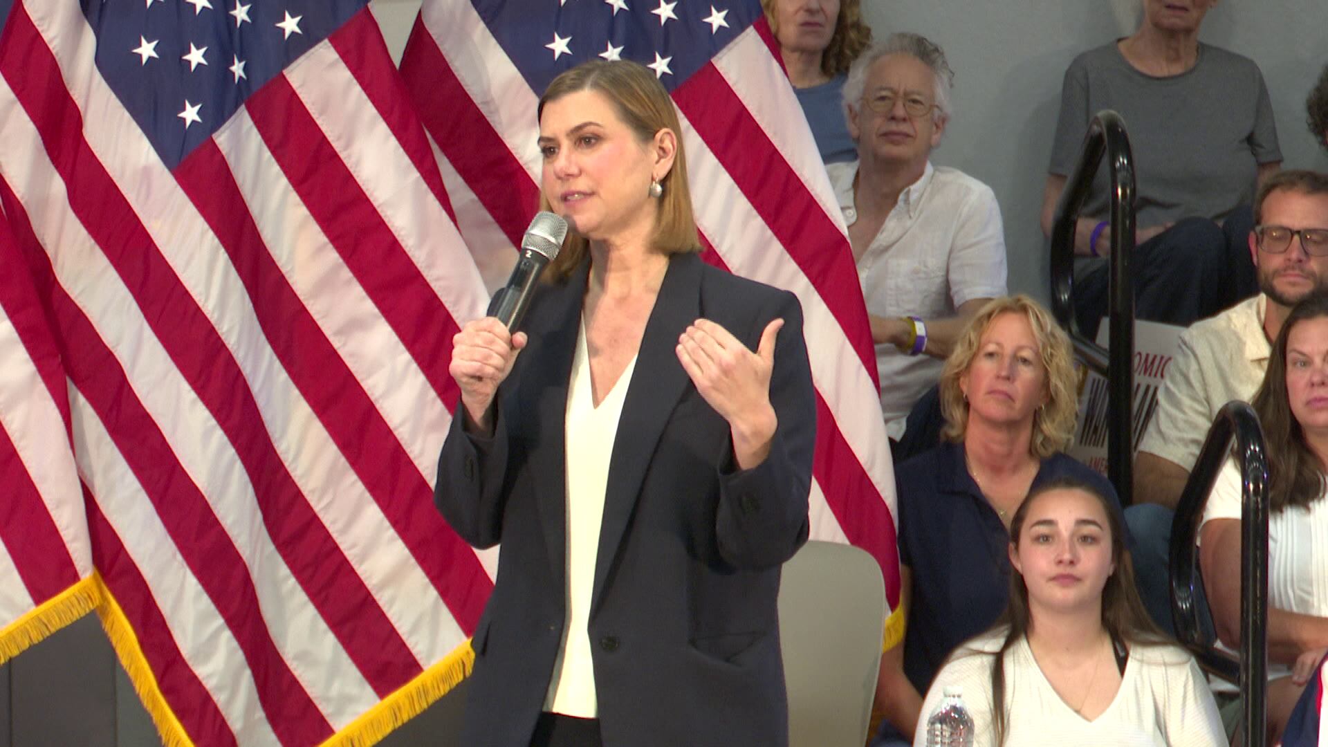 Police respond to reported bomb threat at Sen. Elissa Slotkin’s home