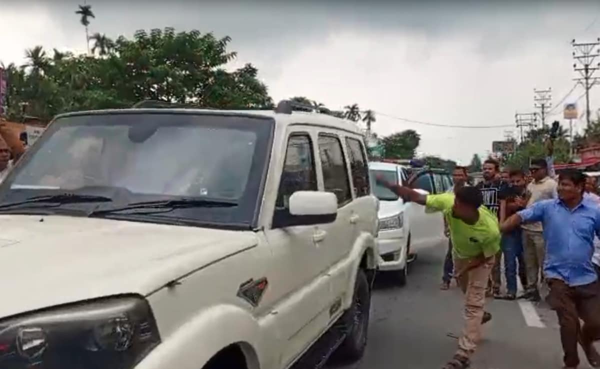 BJP's Suvendu Adhikari's Convoy Attacked In Bengal's Cooch Behar