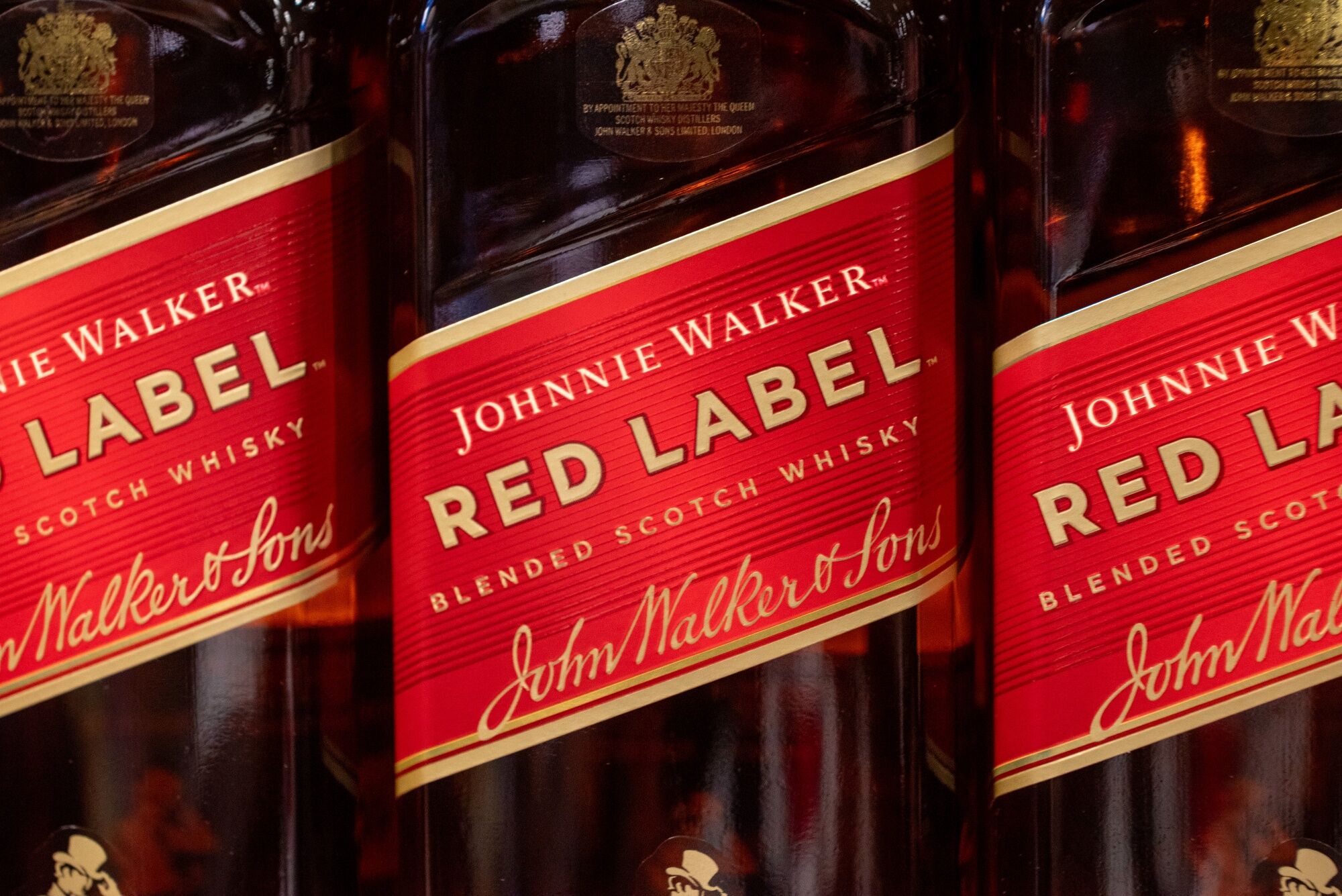 Diageo Soars as Sales Growth, Cost Cuts Offset Tariff Hit