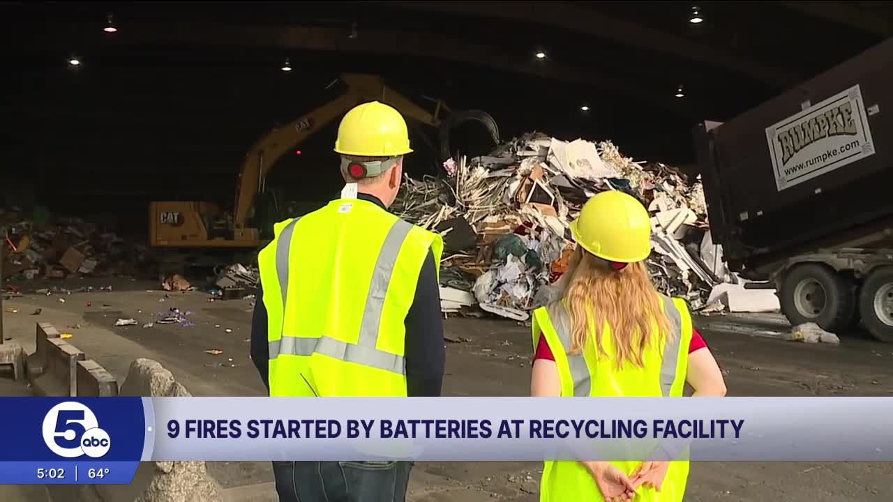 Rumpke says stop tossing cell phones into recycling bin — they're ...