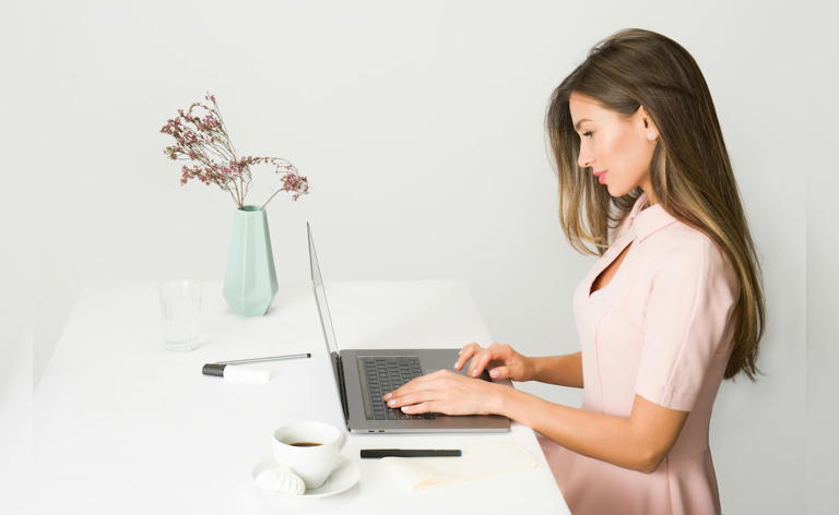 50 Powerful Words That Will Instantly Make You Sound Smarter At Work