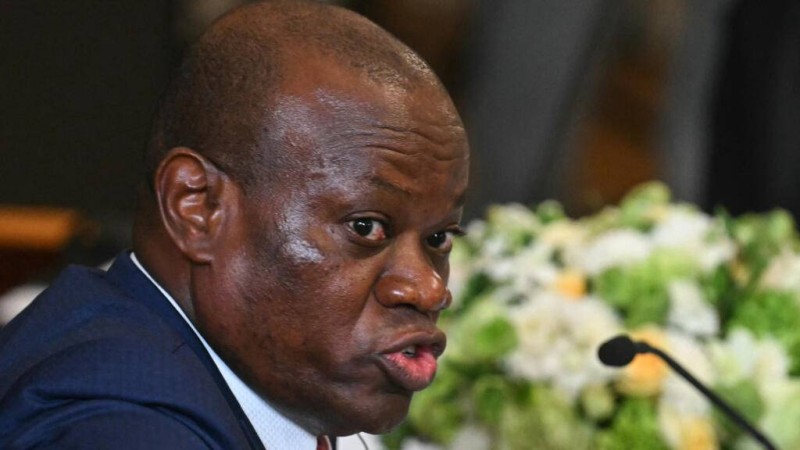 Gabon: un influenceur exige des milliards de francs CFA pour ne pas ...