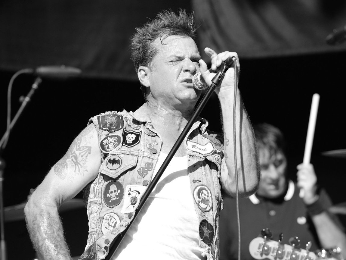 Cancer battle: The tragic story of Junkyard singer David Roach