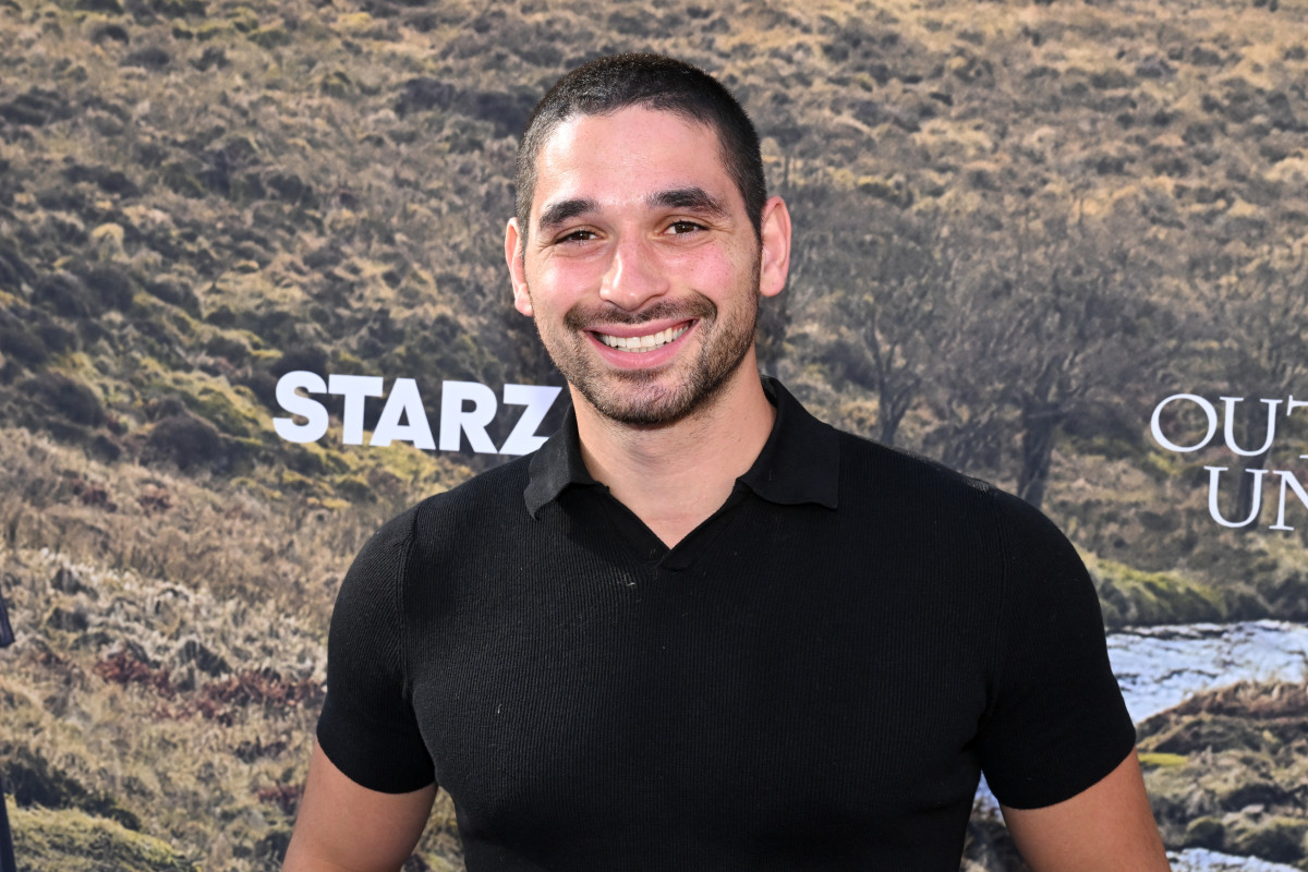 Alan Bersten’s Surprise Reunion With Fan-Favorite DWTS Champ Sends Fans ...