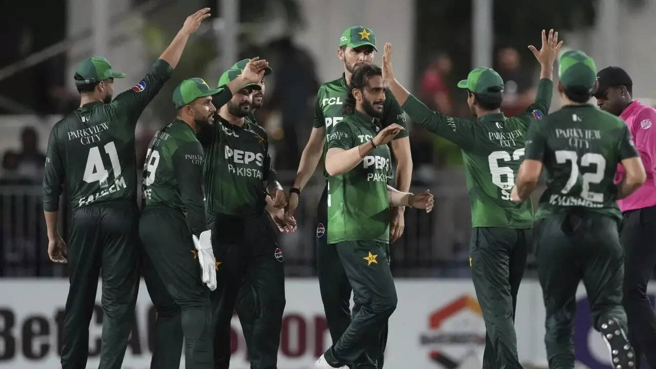 'Humari cricket hawa mein chal rahi hai': Ex-Pakistan captain on team's ...