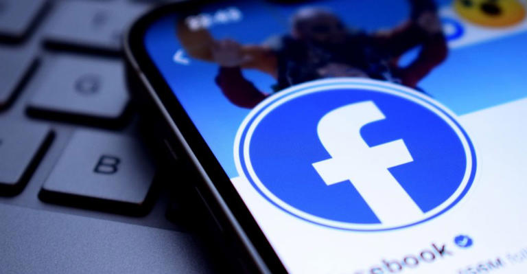 Facebook vil bruge dine private billeder: Reager før det er for sent