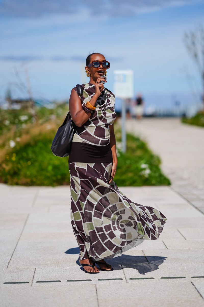 9 flip-flop outfit ideas that are effortlessly chic for summer