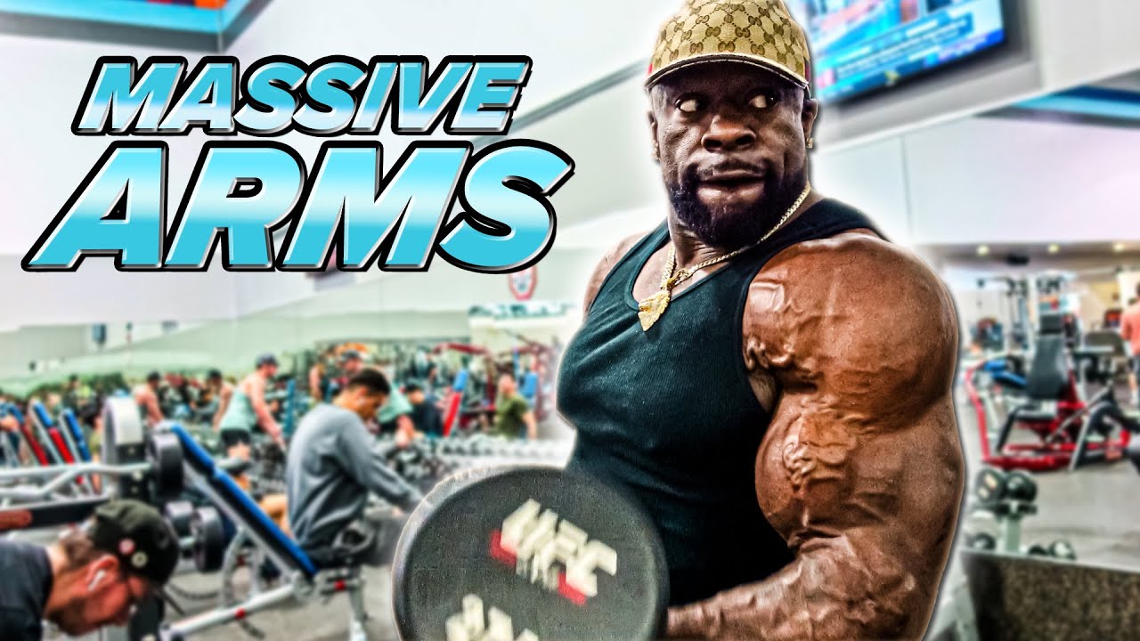 Massive arms, heavy hustle: Kali Muscle’s super pump routine