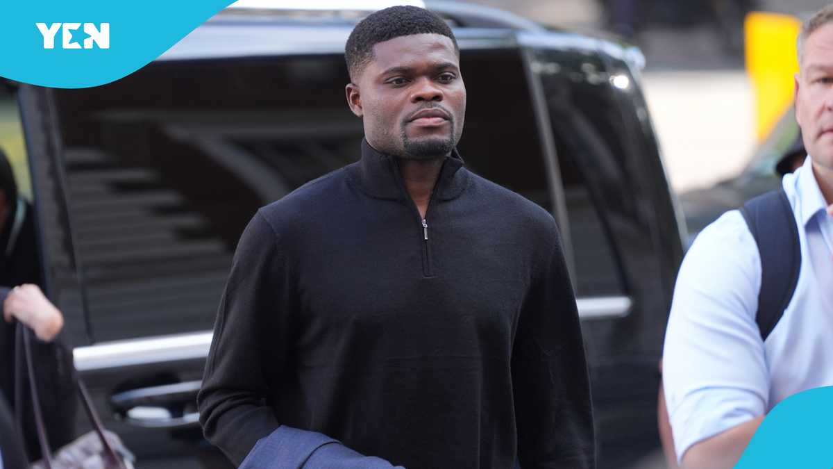 Thomas Partey captured on video arriving at court for the first time ...